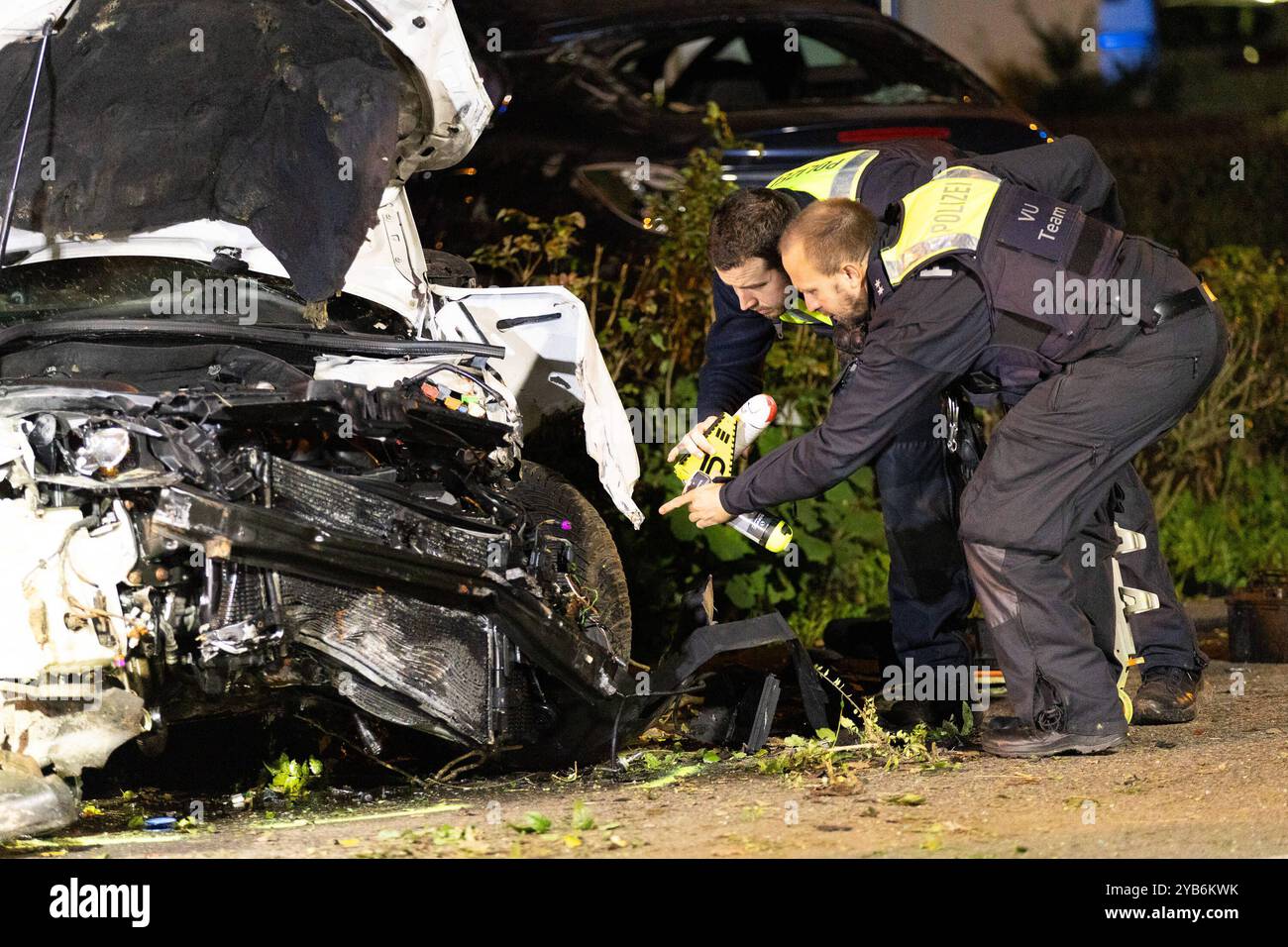 Schwerer Unfall in Willich: Verdacht auf illegales Autorennen *** Serious accident in Willich ...