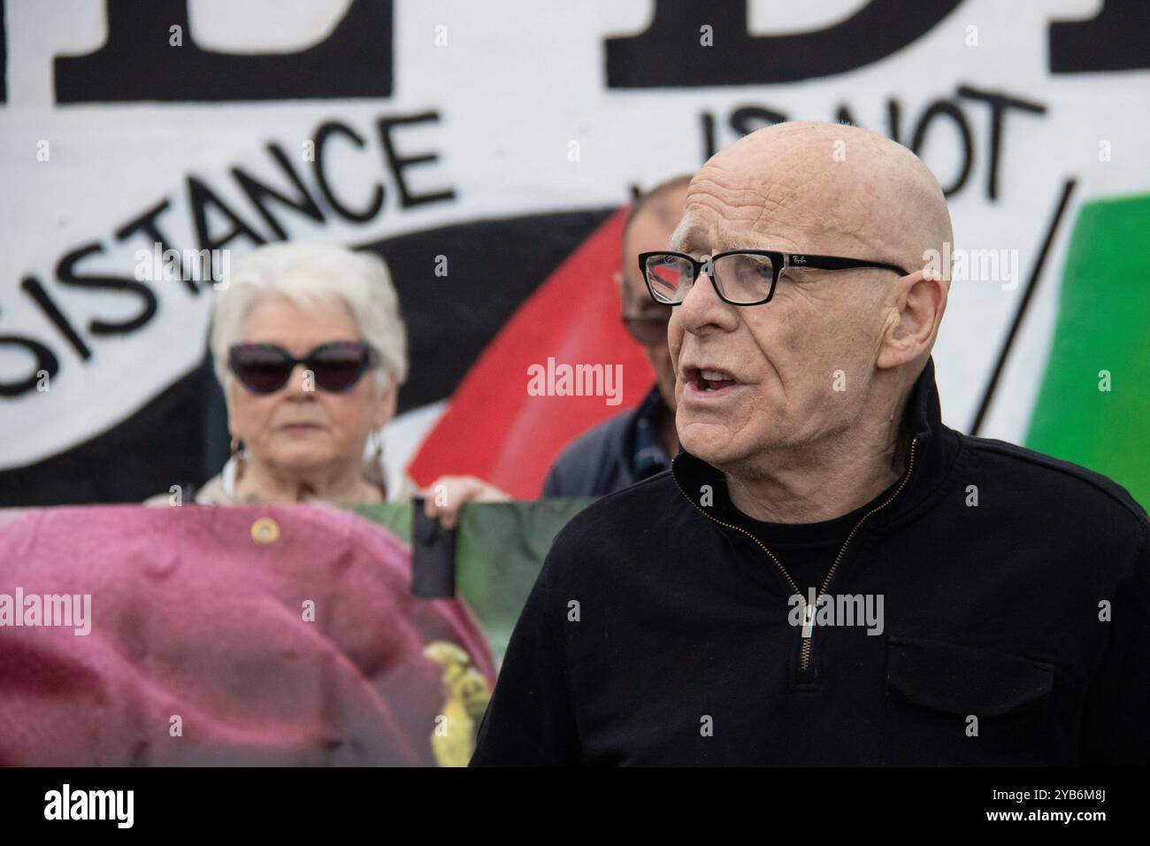 Eamonnn McCann speakeing after the death of General Mike Jackson who ...