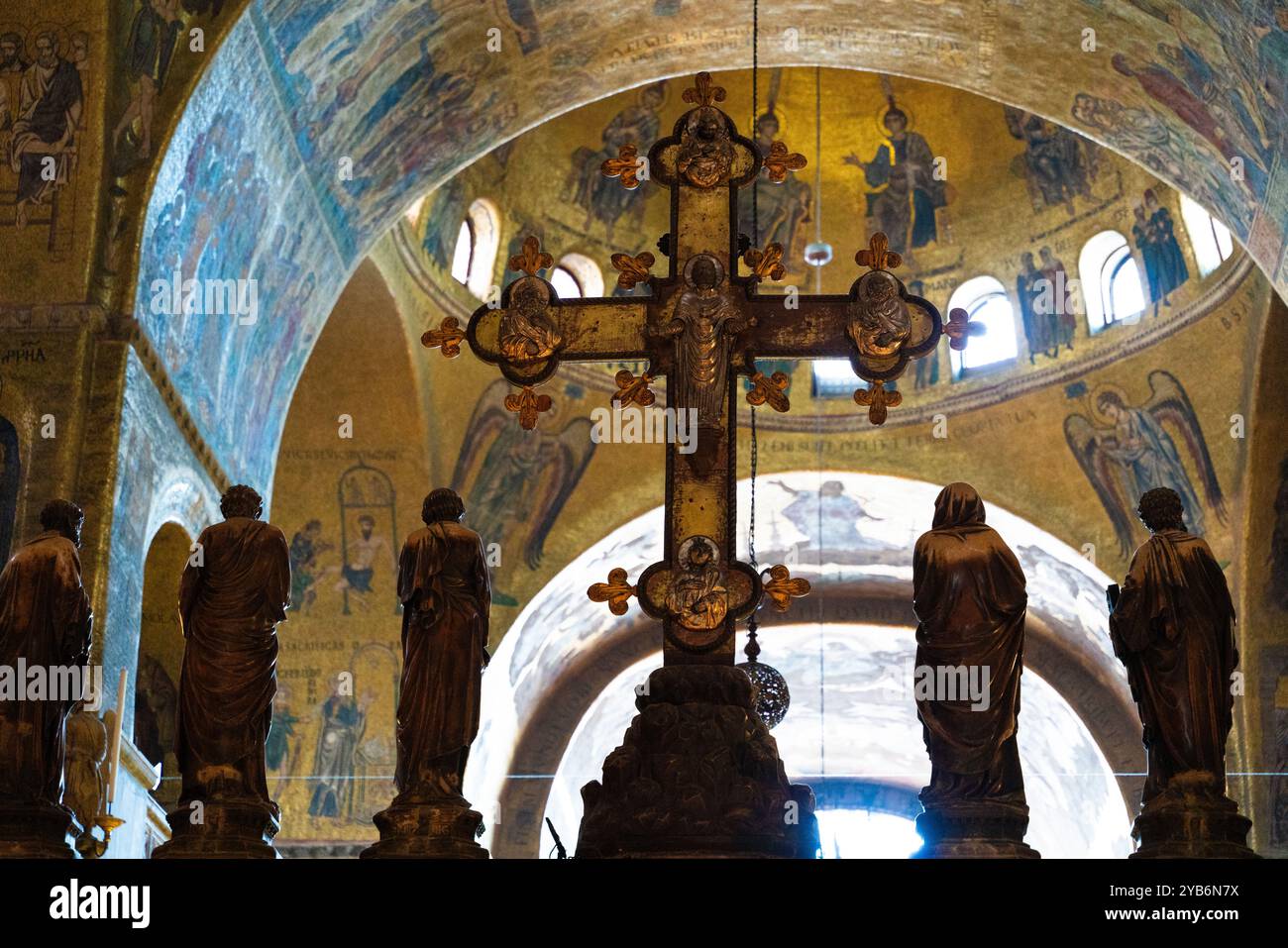 Interior of San Marco Basilica in Venice Stock Photo - Alamy