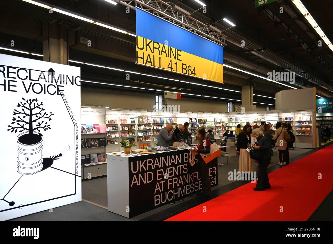 International book fair - Frankfurt. Frankfurter Buchmesse 2024. Foto: Ukraine - Messestand ...