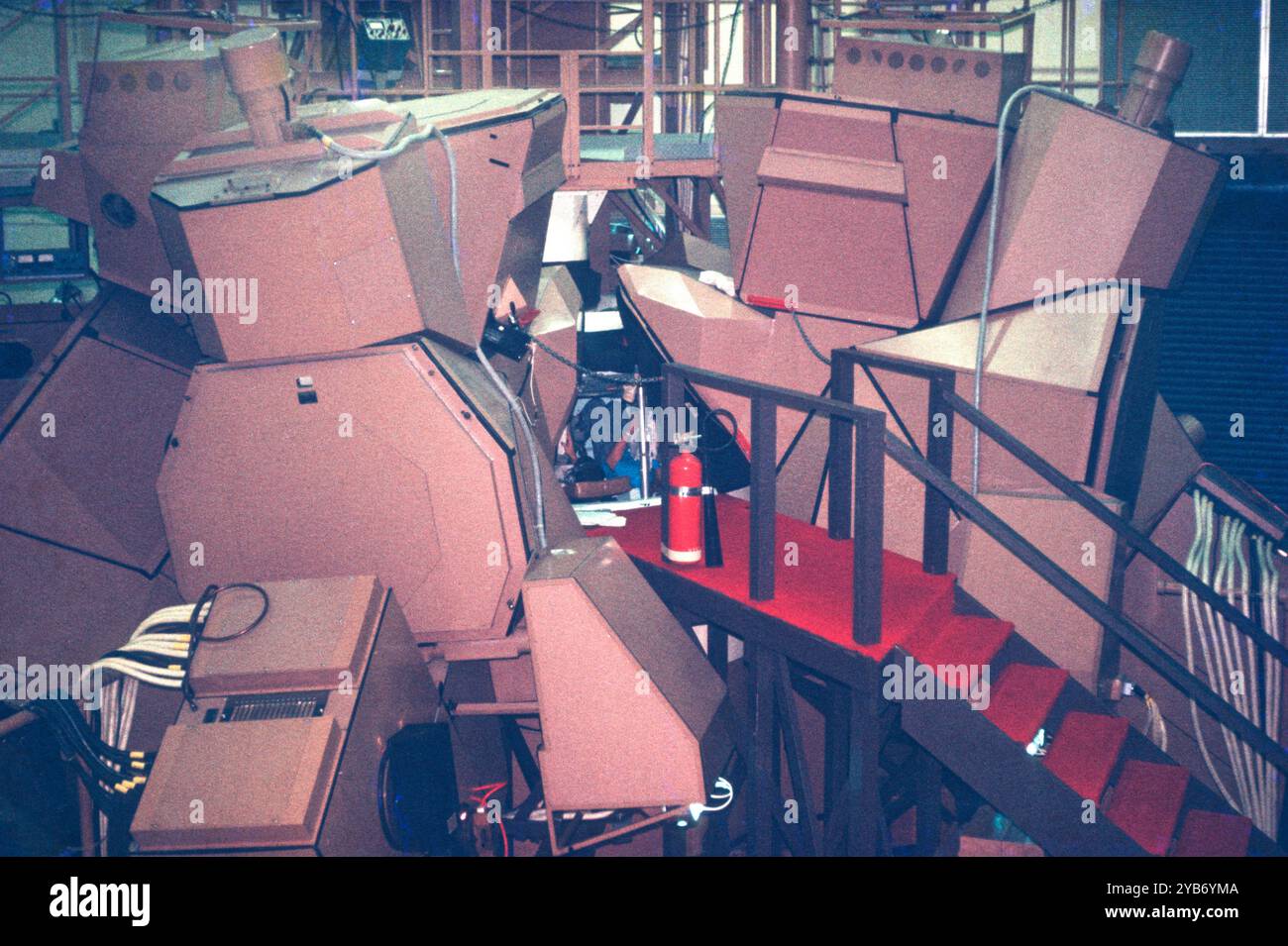 Skylab astronauts training in Apollo Command Module Simulator, Manned ...