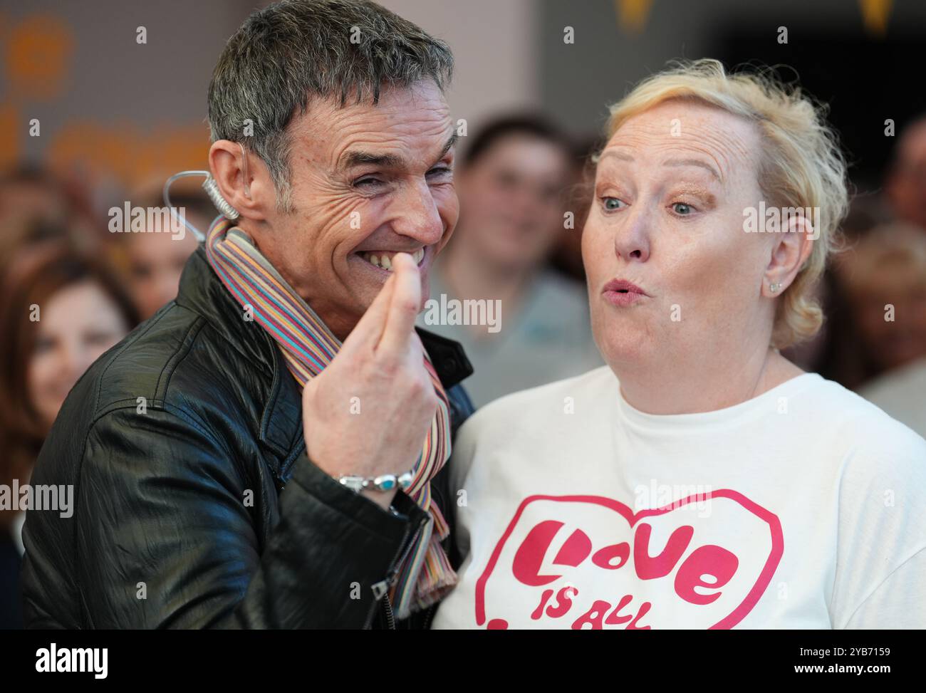 Singer Marti Pellow alongside former patient Mairi Milne during a visit ...