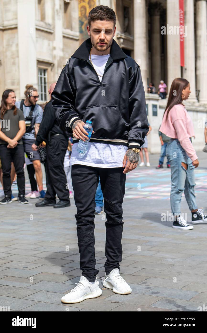 One Directions Liam Payne Films a music Video in London's Trafalgar ...