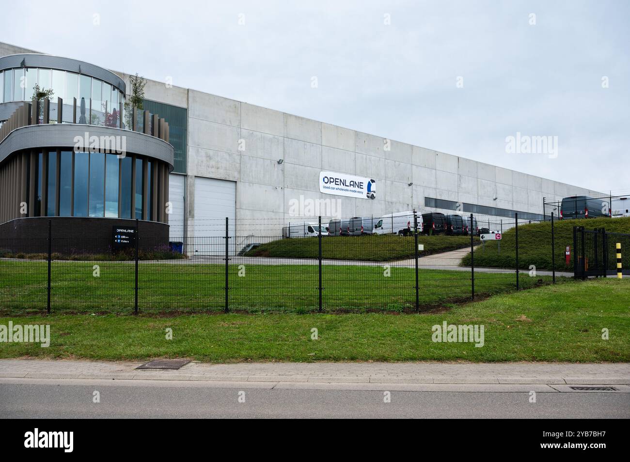 Car connex hi-res stock photography and images - Alamy