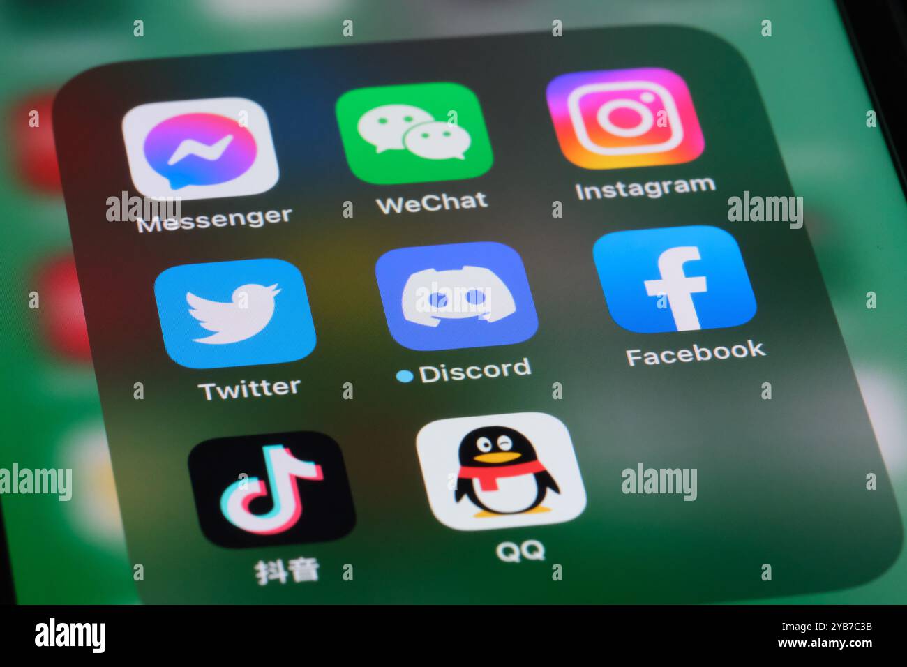 Discord, Twitter, Messenger,Wechat, Instagram,Douyin(TikTok), Tencent QQ, Facebook app icon on ...