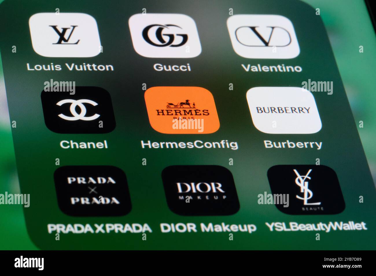 Ysl logos hi-res stock photography and images - Alamy