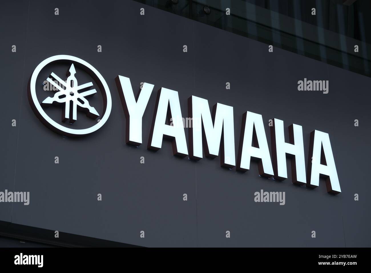 Yamaha logo hi-res stock photography and images - Alamy