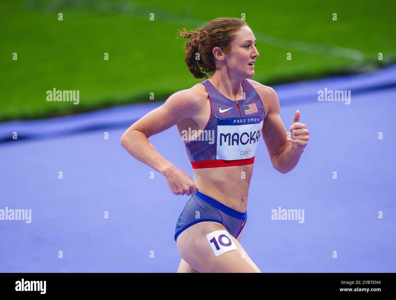 Emily Mackay participating in the 1500 meters at the Paris 2024 Olympic ...