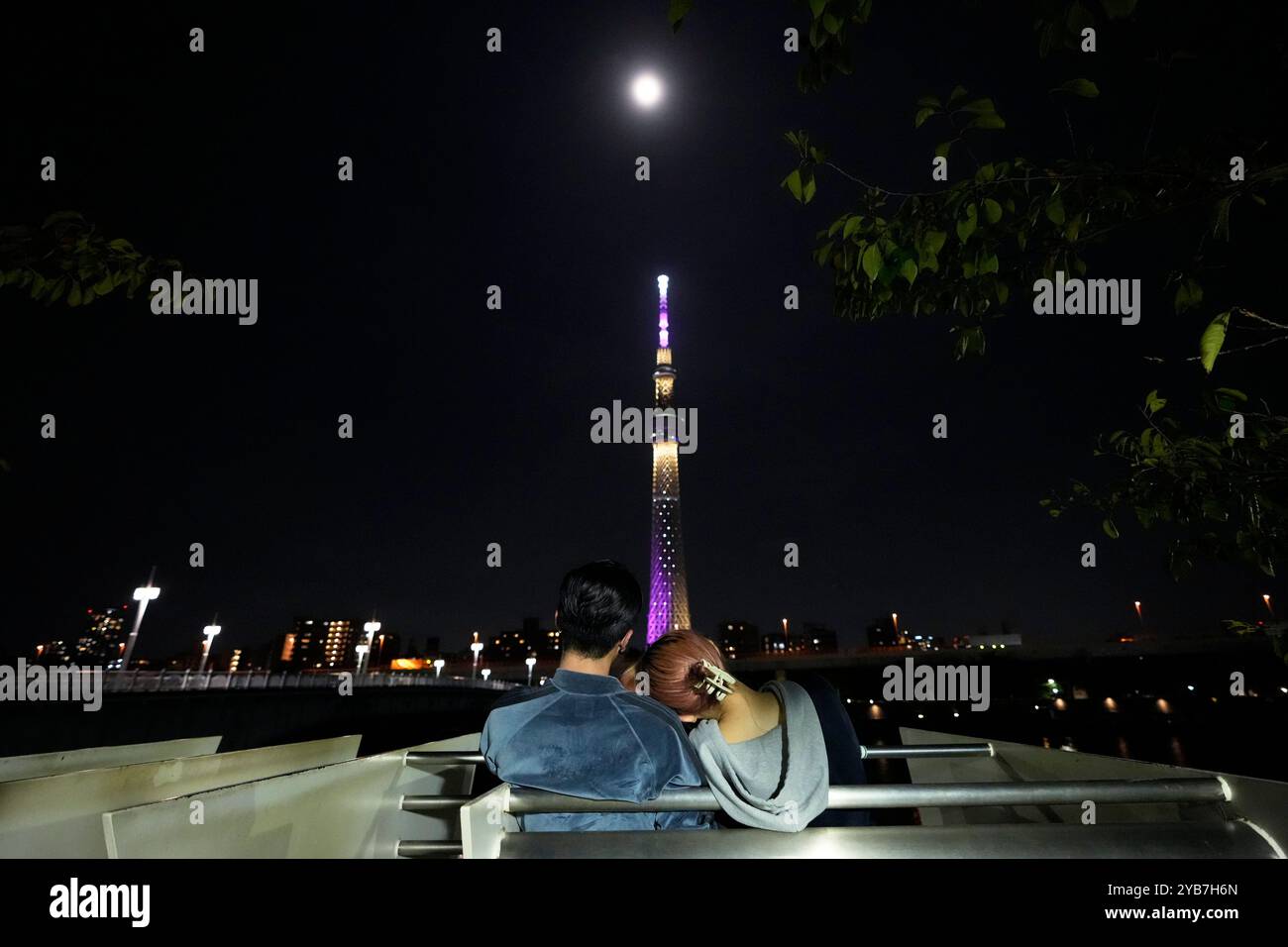 Rui Nakayama, left, and Hana Shimizu, 20-year-old college students, sit ...