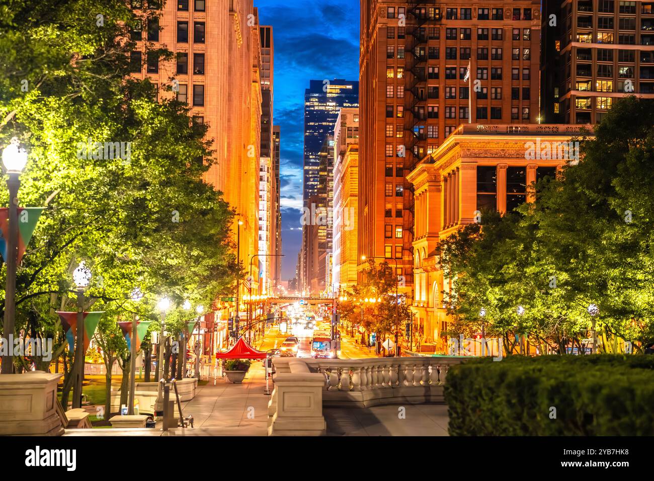 State street bridge chicago skyscrapers hi-res stock photography and ...