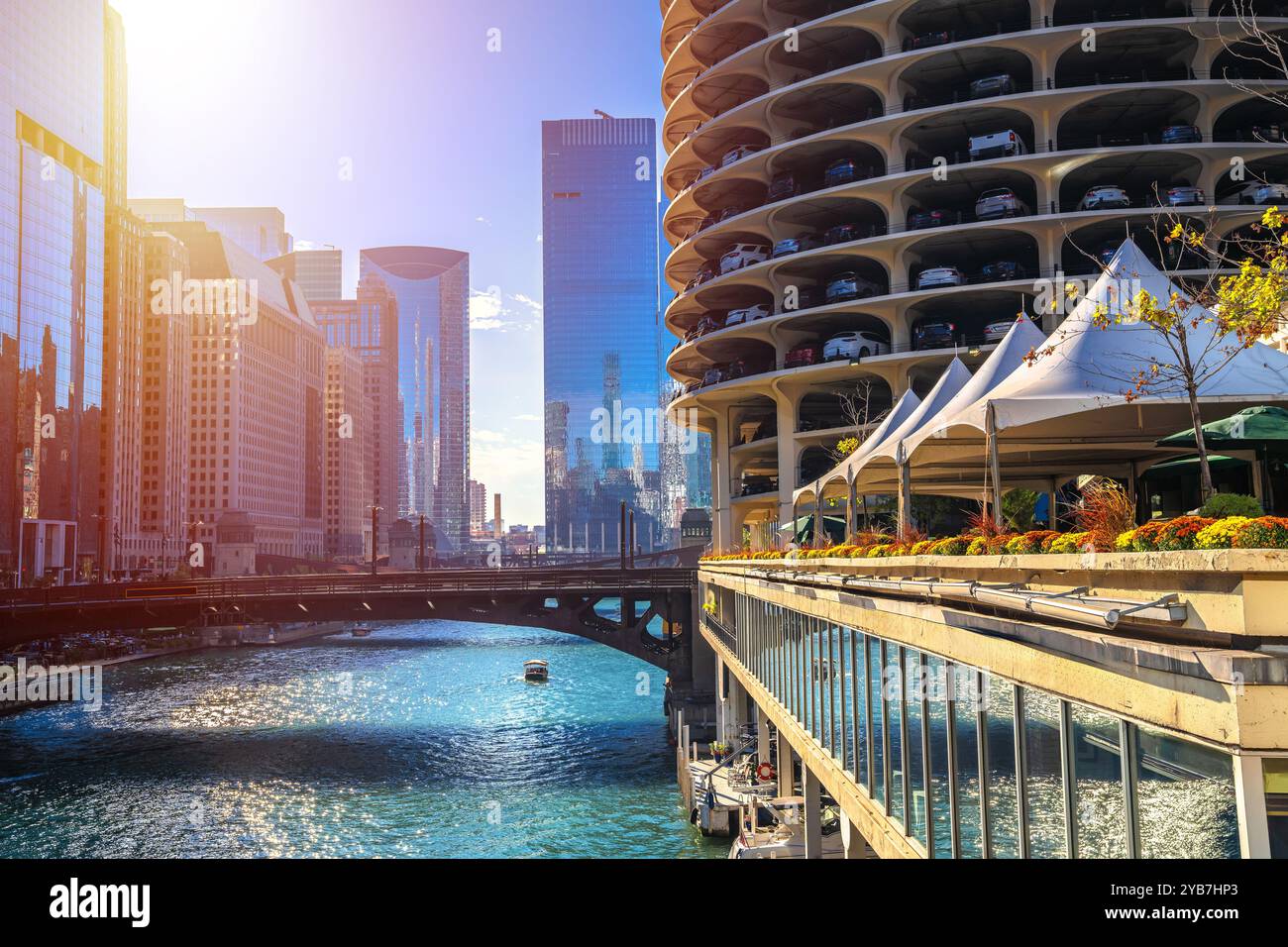 Illinois landmarks hi-res stock photography and images - Alamy