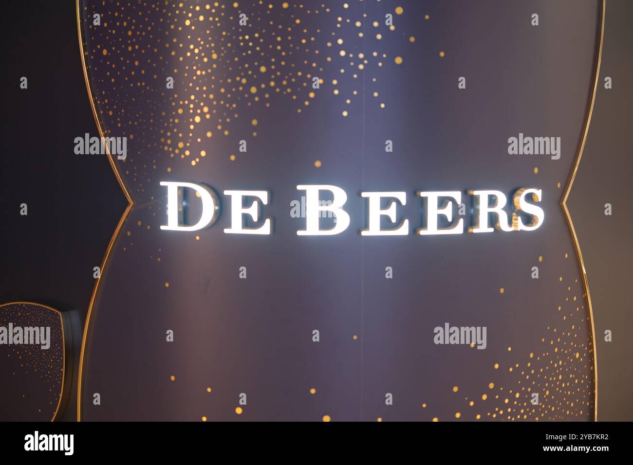 Shanghai,China-July 22nd 2023: De Beers store sign company brand logo ...
