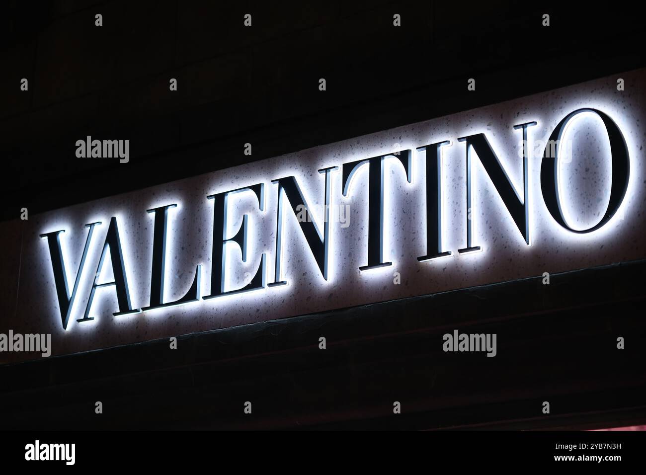 Valentino logo hi-res stock photography and images - Alamy