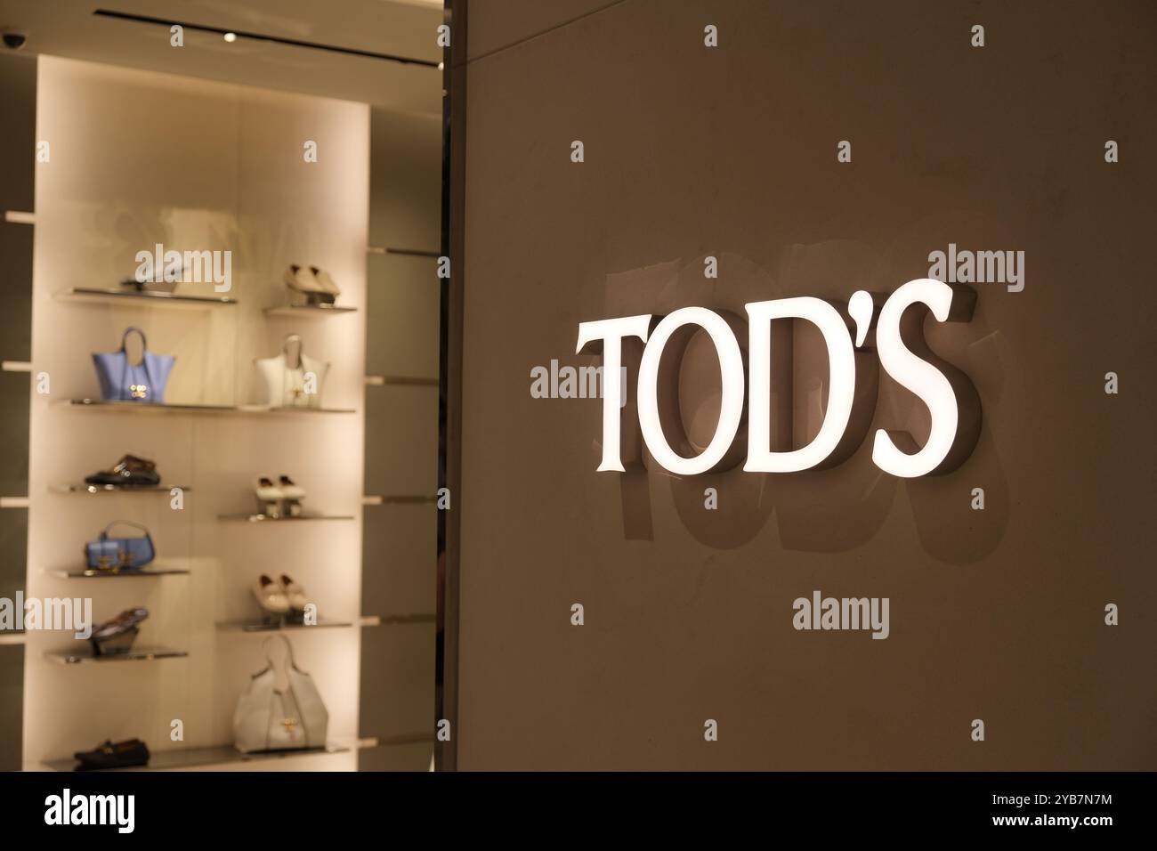 Tod's retail store sign company brand logo Stock Photo - Alamy