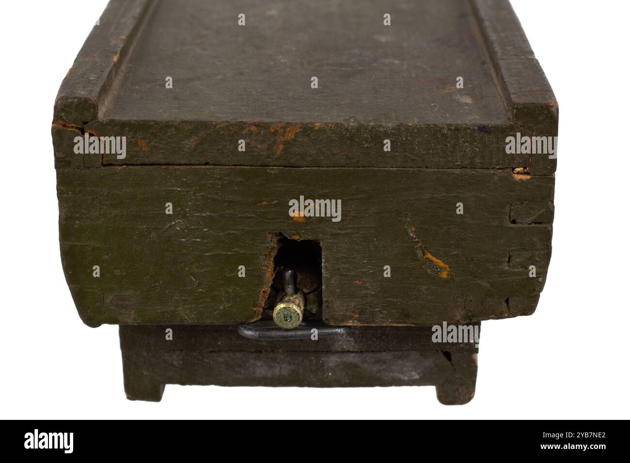 The PMD-6, PMD-7 and PMD-57 series primitive land mine from Soviet ...