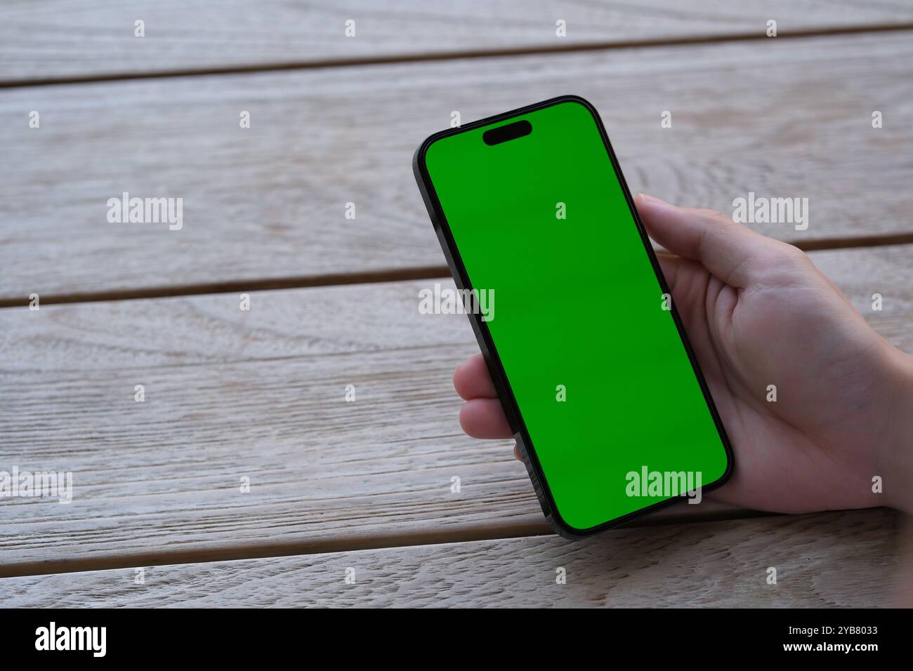 Phone green screen chroma hi-res stock photography and images - Alamy