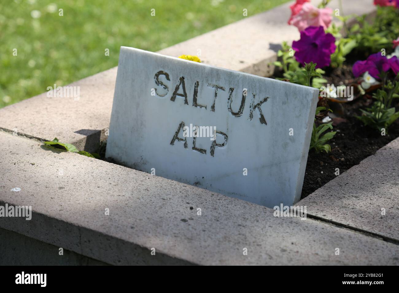 The mausoleum of Prince Ertugrul and the tombs of his family members in ...