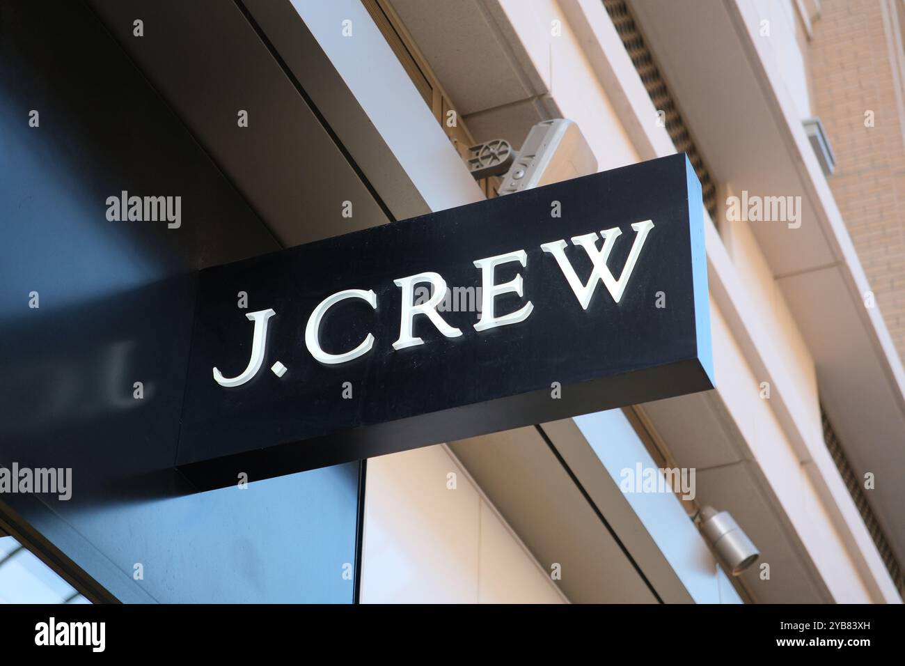 Salt Lake City,Utah,USA-June 16th 2024: J.Crew store sign and company brand logo Stock Photo - Alamy