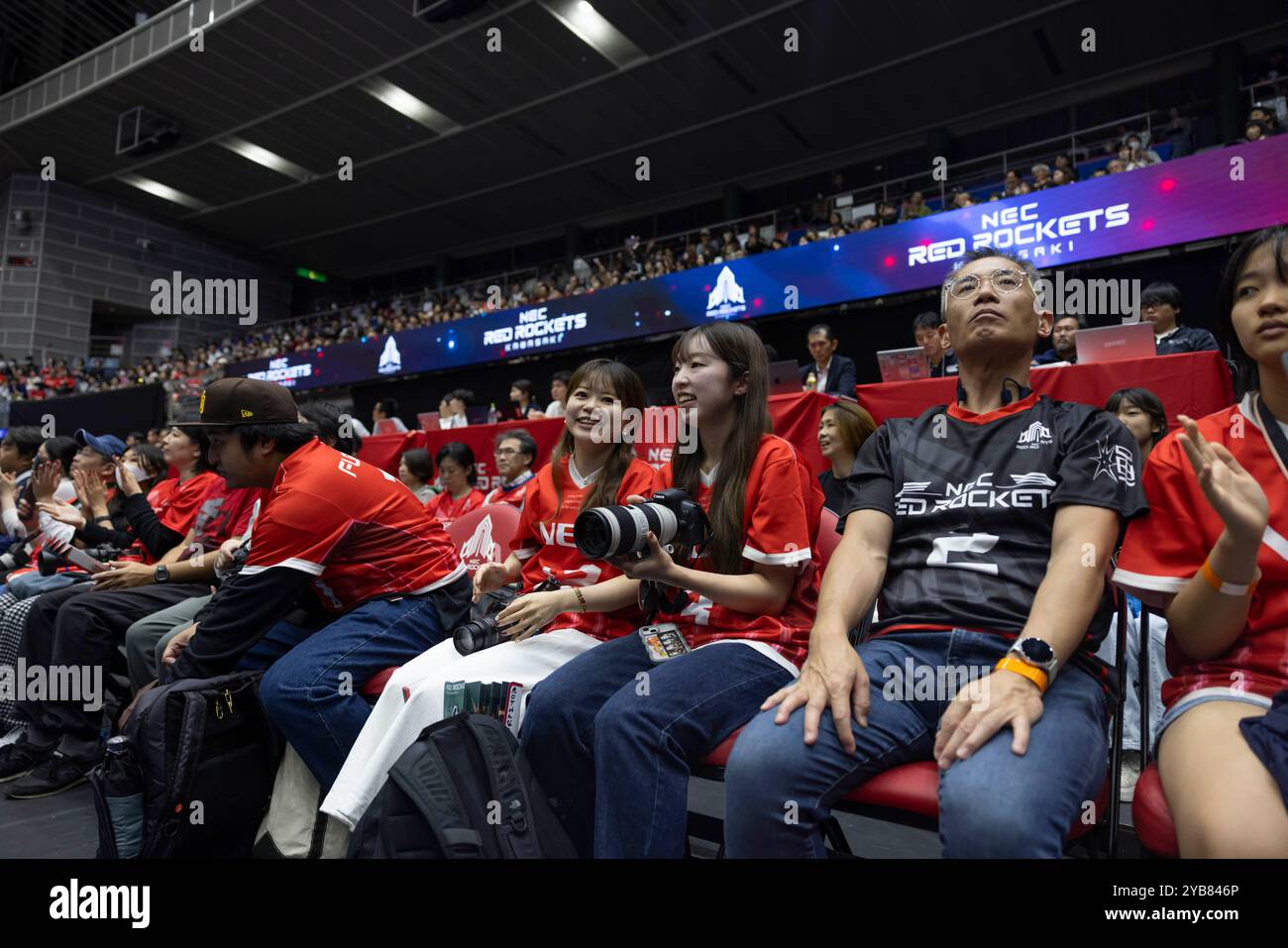 Fans of NEC Red Rockets Kawasaki who came to see their team on the opening match of Daido Life ...