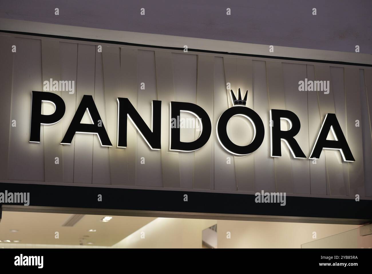 Shanghai,China-Sep.30th 2023: Pandora store sign brand logo Stock Photo ...