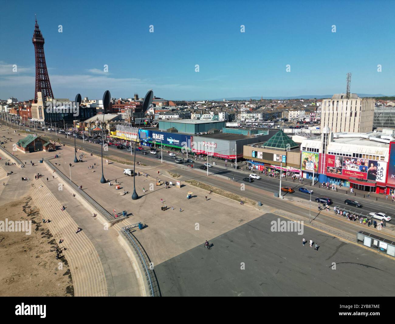 Bonny new street police station complex hi-res stock photography and ...
