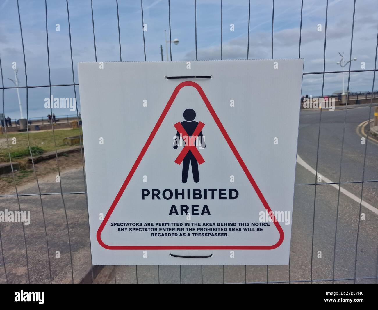 Defunct Prohibited Sign Stock Photo - Alamy