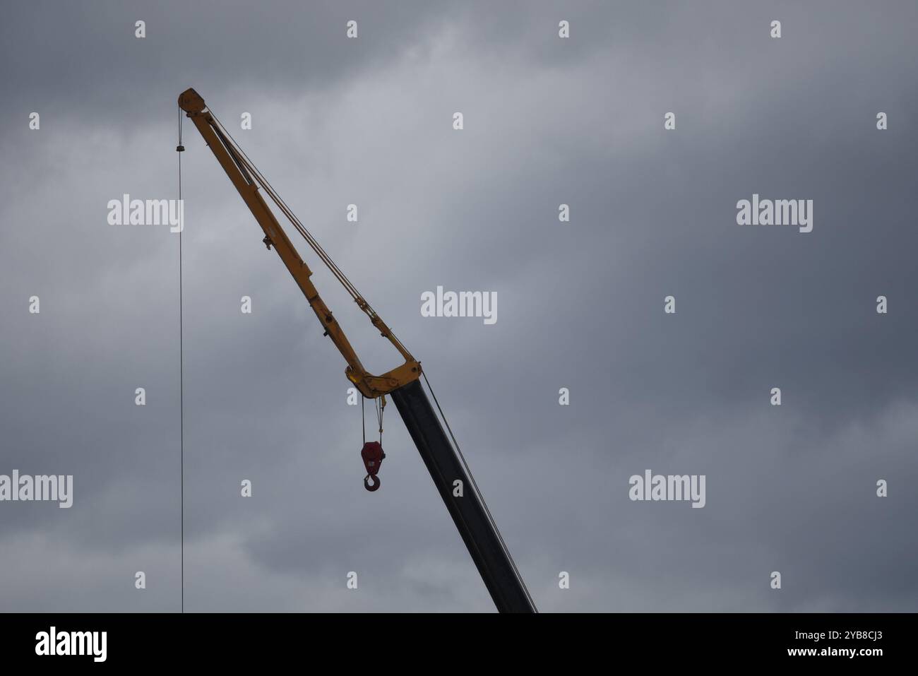 Cargo loading crane at the industrial Port of Kobe in Kansai, Hyōgo ...