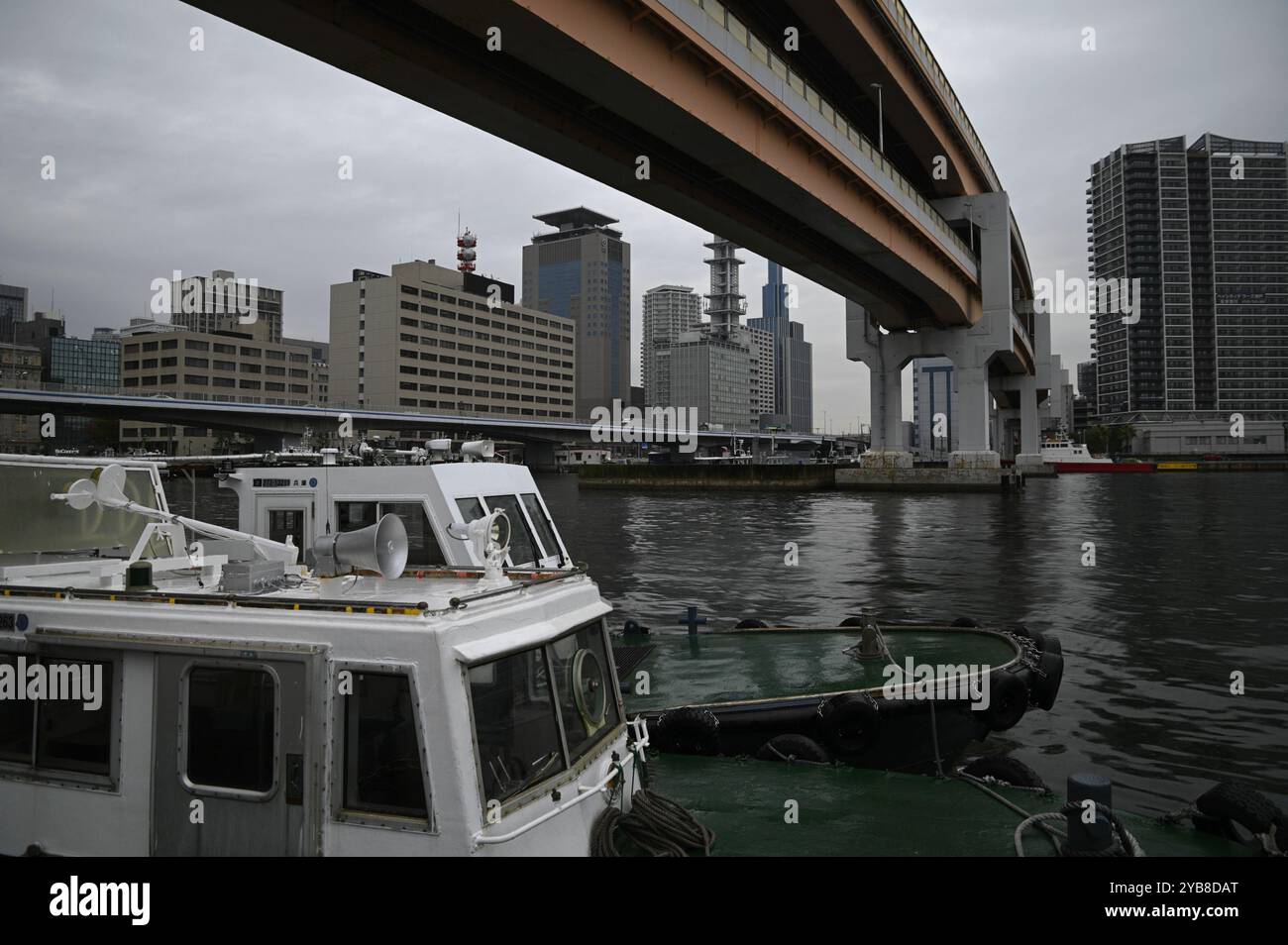 Landscape with scenic view of the maritime Port of Kōbe in the ...