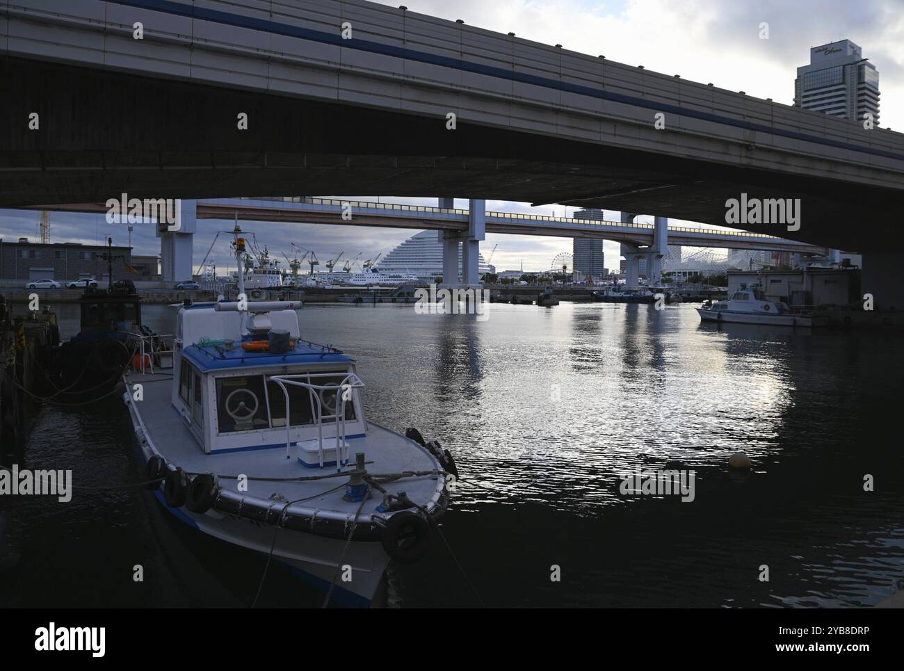 Landscape with scenic view of the maritime Port of Kōbe in the ...