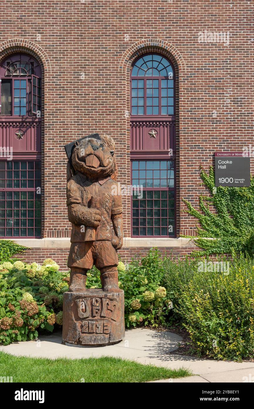MINNEAPOLIS, MN, USA, SEPTEMBER 5, 2024: Goldy Gopher Mascot statue at ...