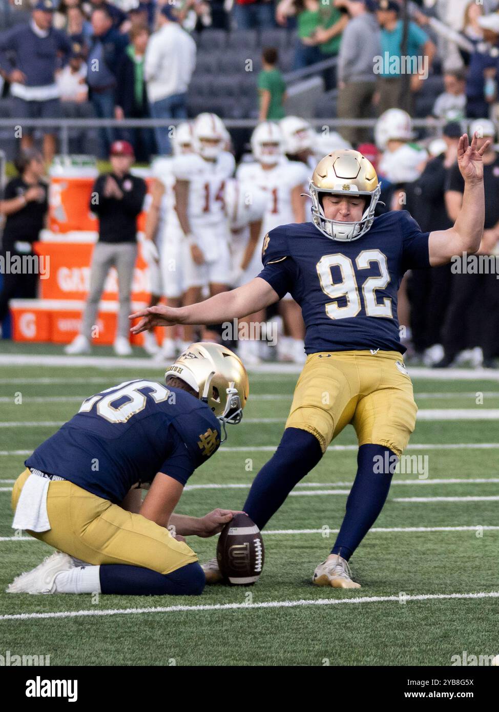 SOUTH BEND, IN - OCTOBER 12: Notre Dame Fighting Irish place kicker Zac ...