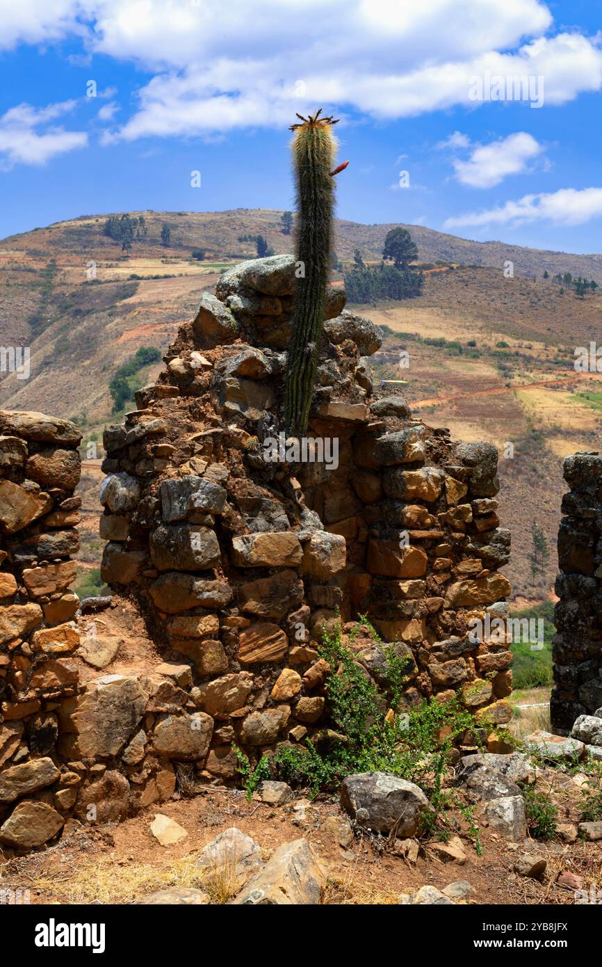 Inca site of Incallajta in central Bolivia Stock Photo - Alamy