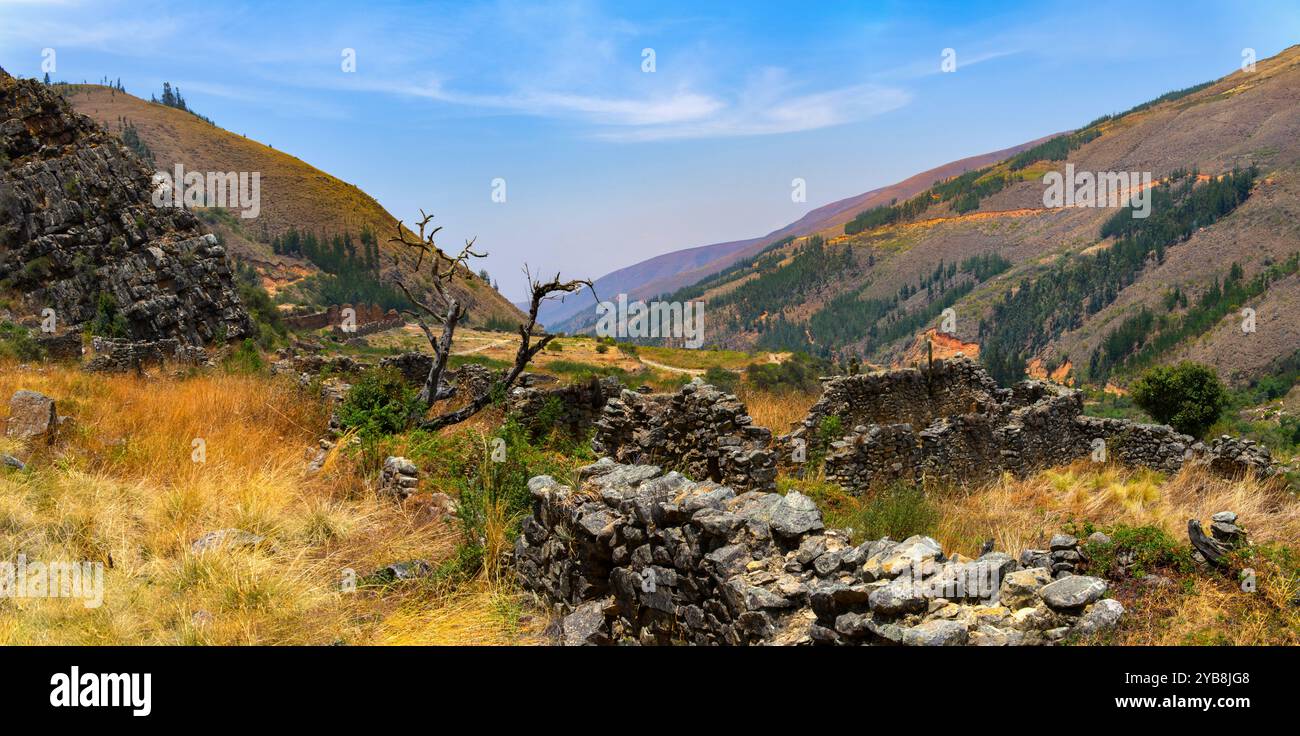 Inca site of Incallajta in central Bolivia Stock Photo - Alamy