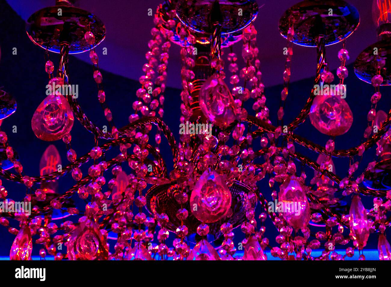 White ceiling neon lights hi-res stock photography and images - Alamy