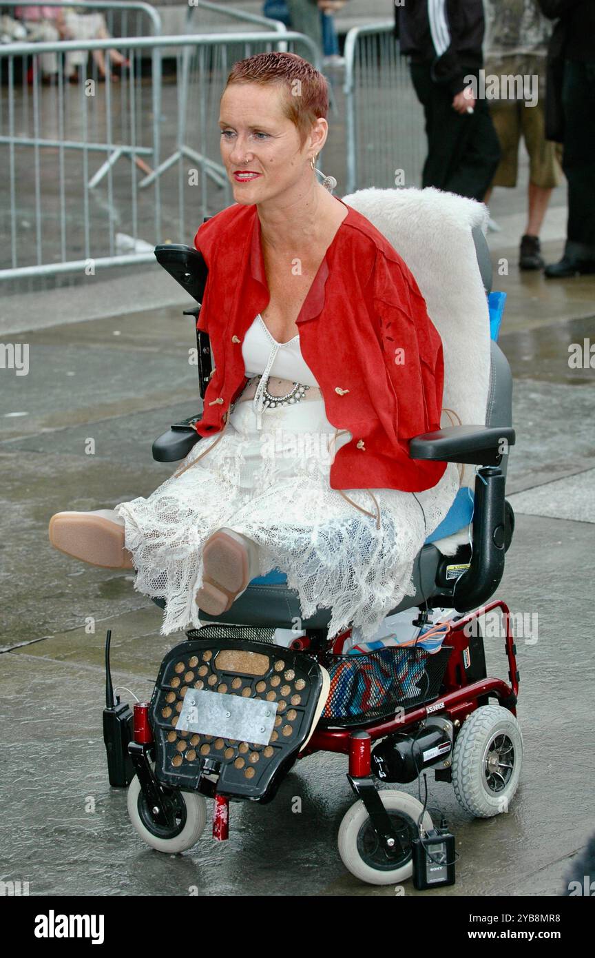 Alison Lapper, Pregnant, Fourth Plinth Sculpture, Trafalgar Square ...
