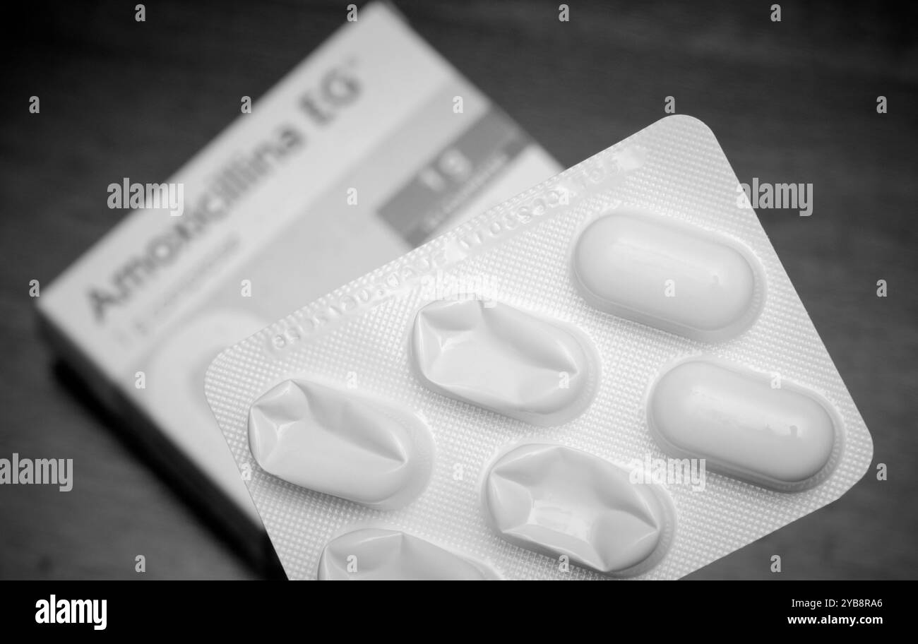 Antibiotic box Black and White Stock Photos & Images - Alamy