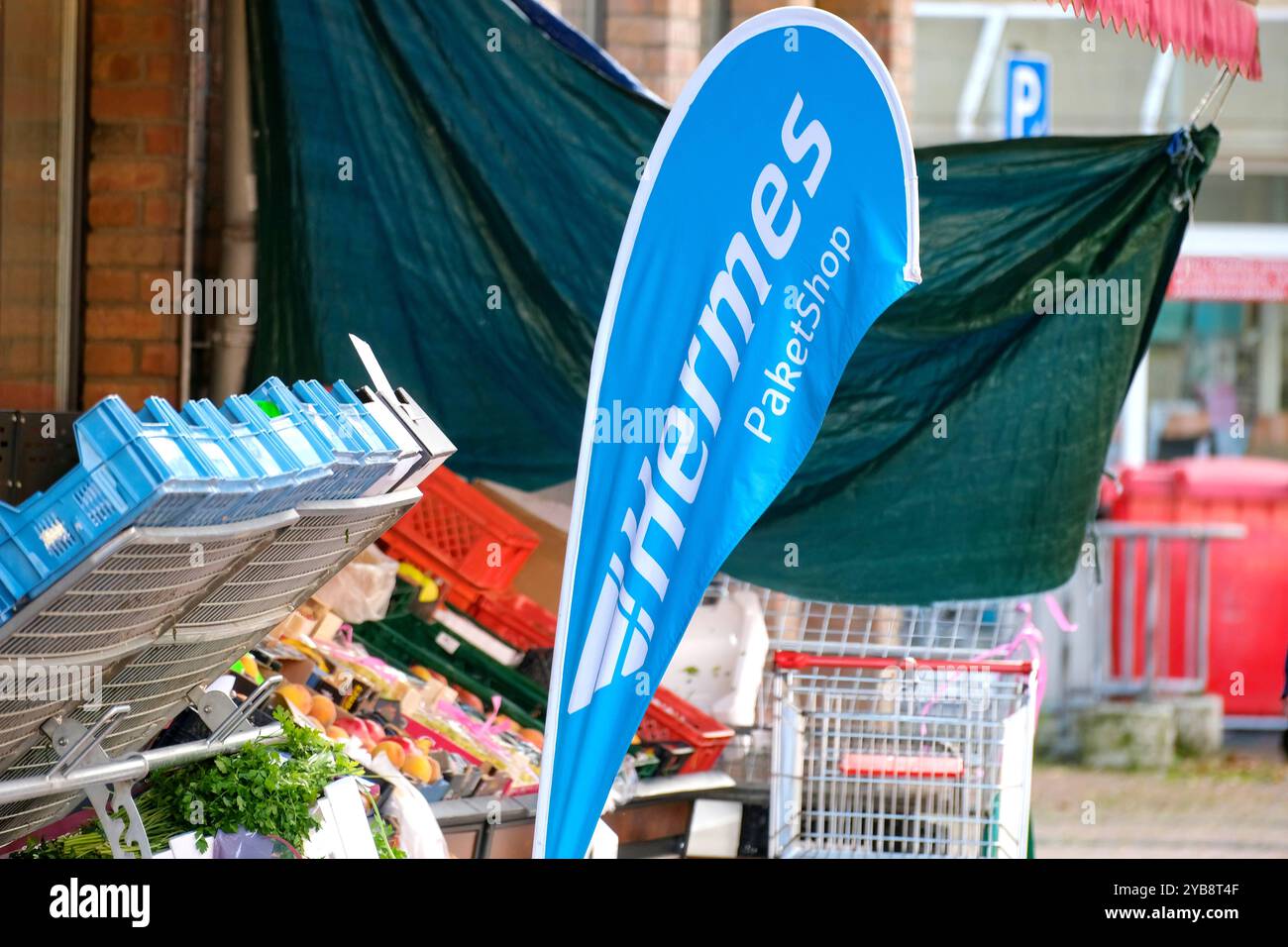 Hilden 17.10.2024 Hermes Paketshop Paketversand Kiosk Büdchen Hilden ...
