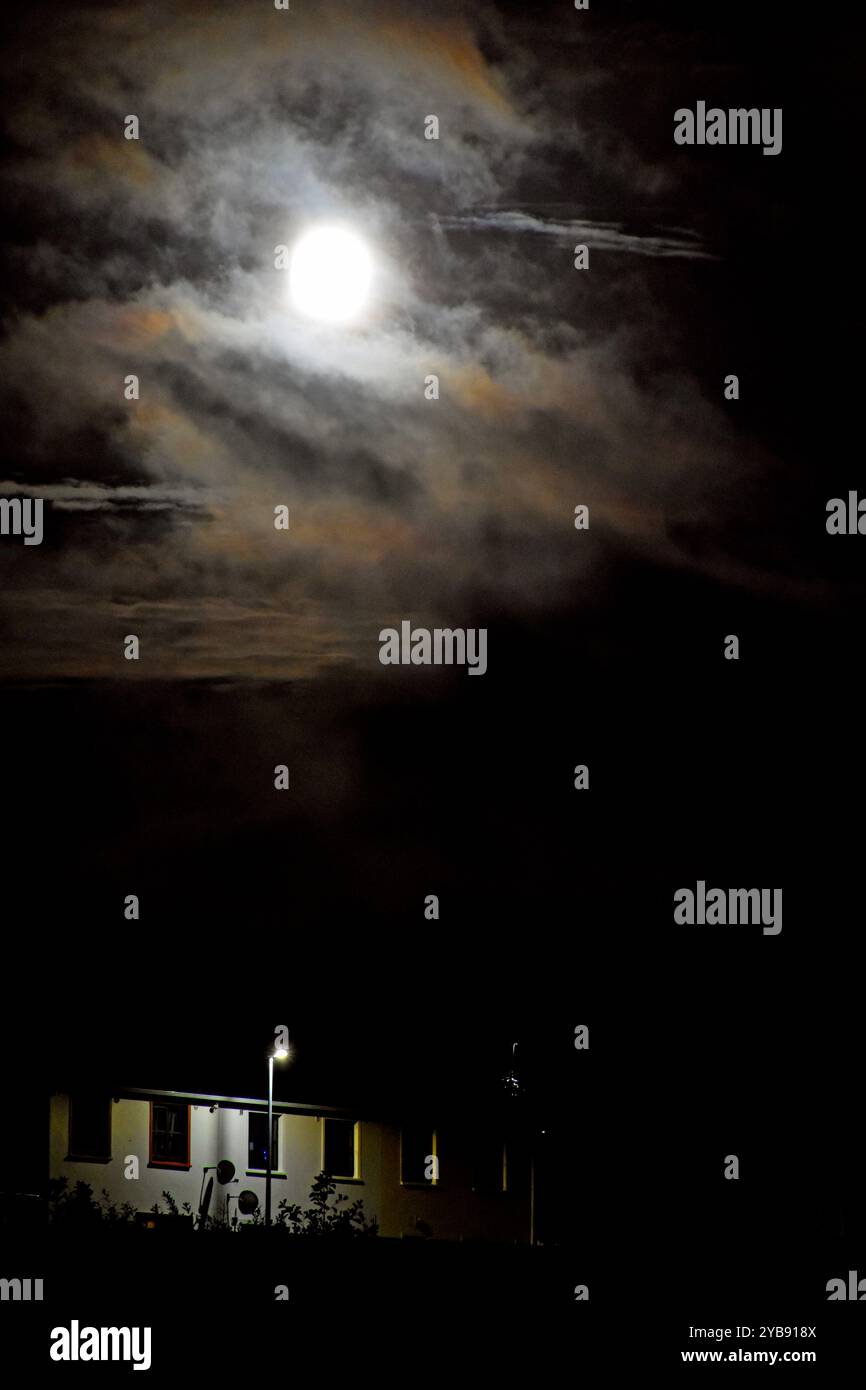 Full moon 2024 ireland hi-res stock photography and images - Alamy