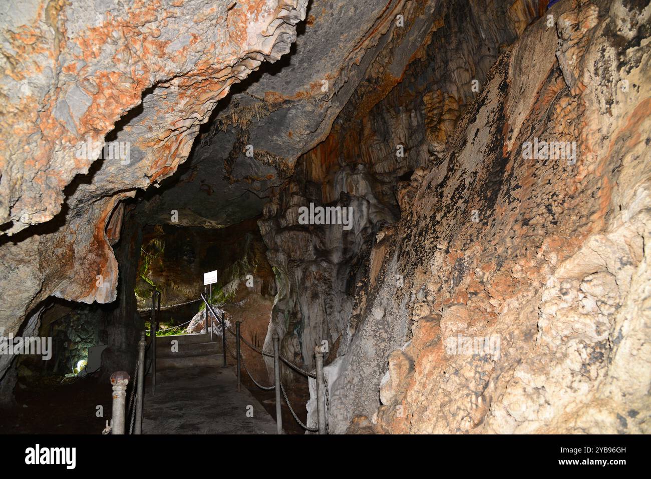 Keloglan Cave in Denizli, Turkey Stock Photo - Alamy