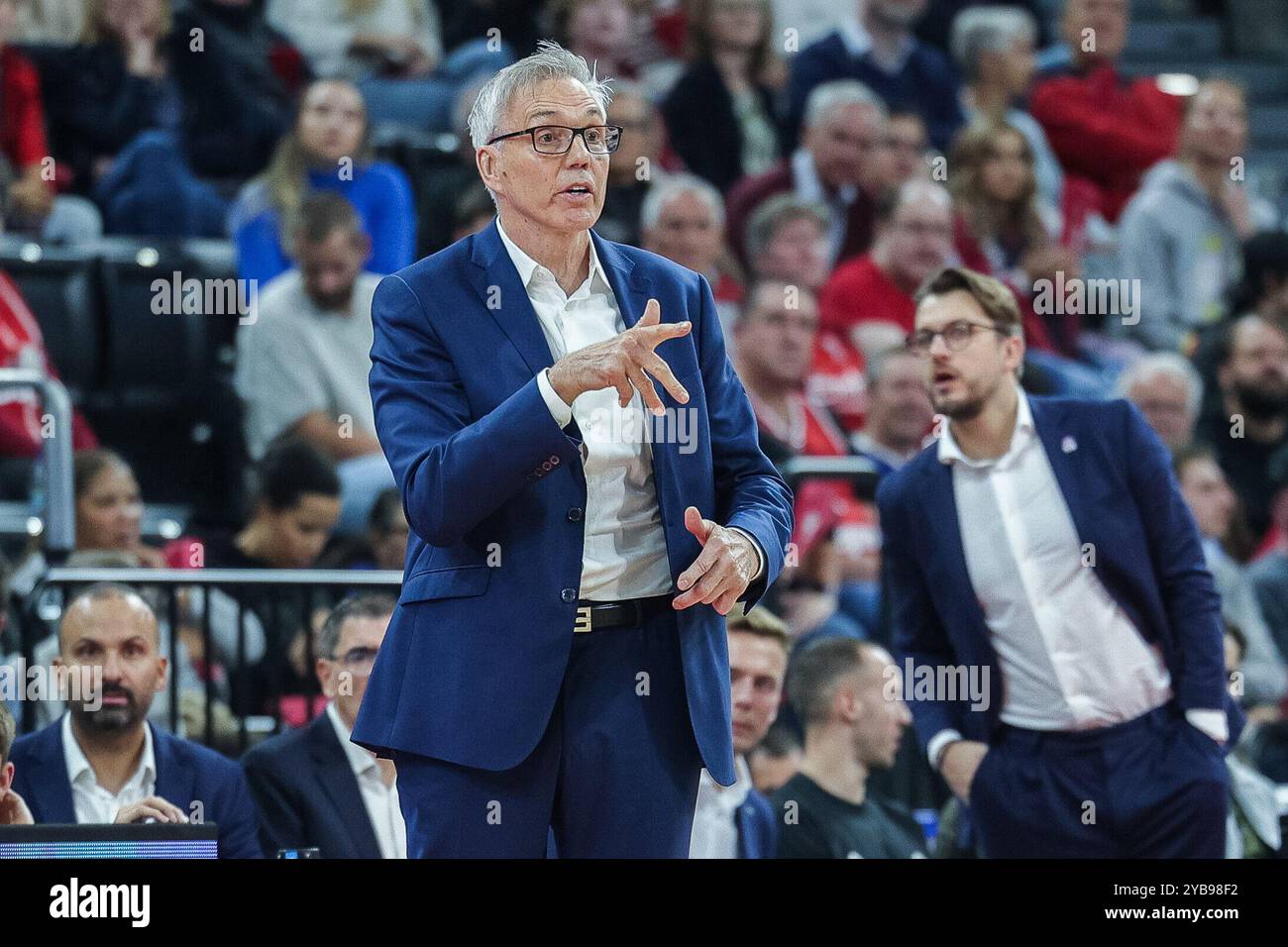 Gordon herbert trainer fc bayern muenchen basketball hi-res stock ...