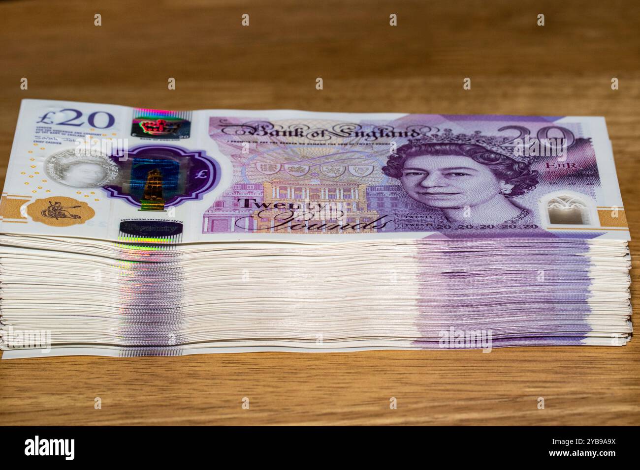 20 bank note uk pile hi-res stock photography and images - Alamy