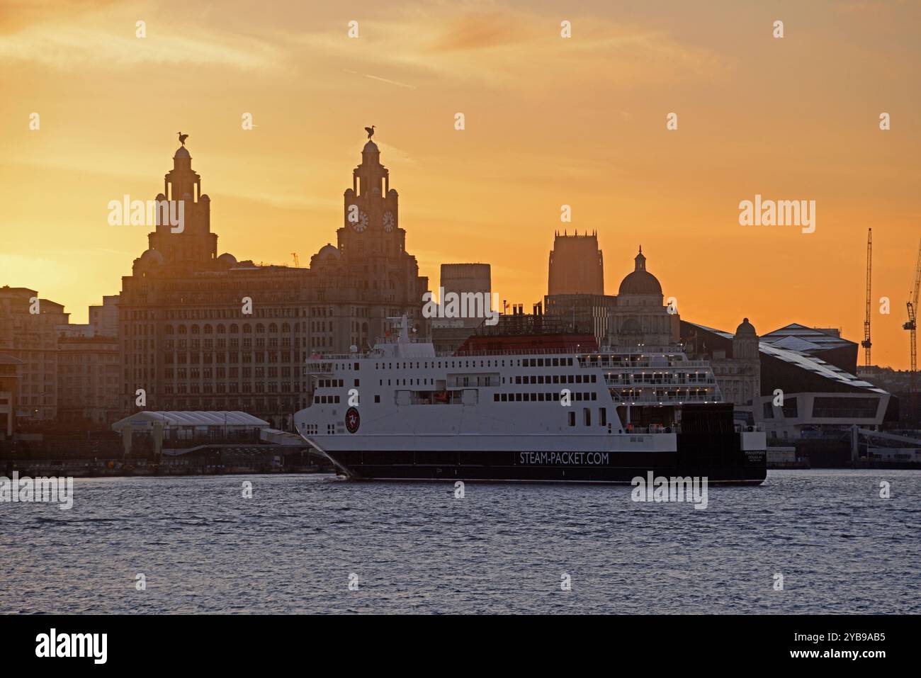 Isle of Man Steam Packet flagship, MANXMAN, conducting berthing trials ...