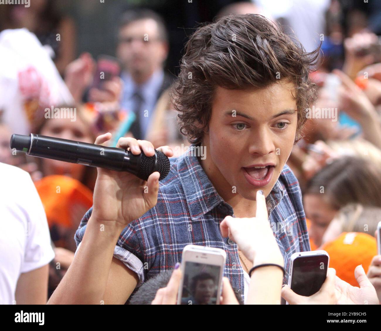 Harry Styles of One Direction performs on the NBC 'Today Show' in New ...