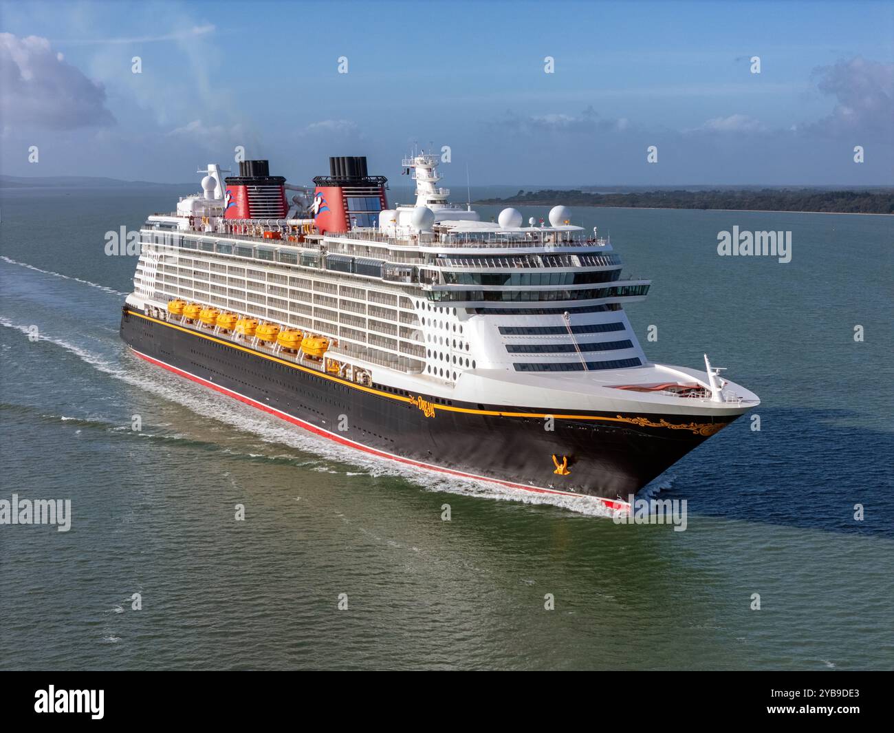 Disney cruise line hi-res stock photography and images - Alamy