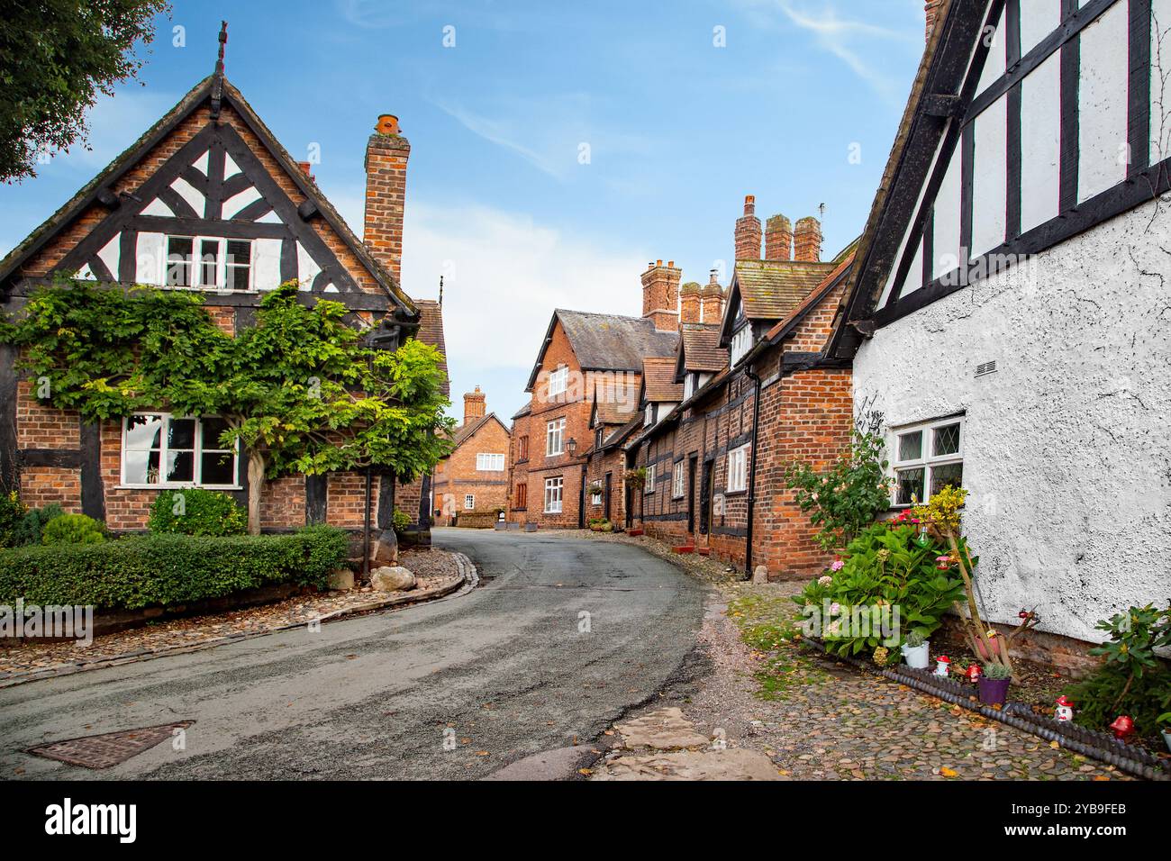View along Church Street Great Budworth of country cottages in the ...