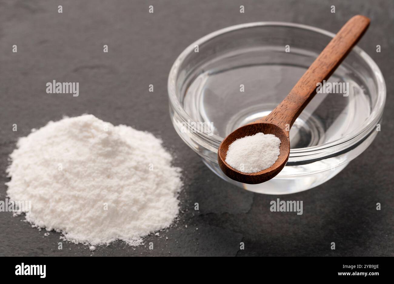 Pile of baking soda to mix with water - Healthy food Stock Photo - Alamy