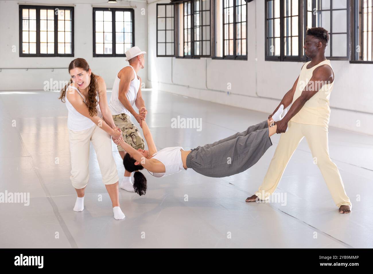 Ballet class lifting hi-res stock photography and images - Alamy