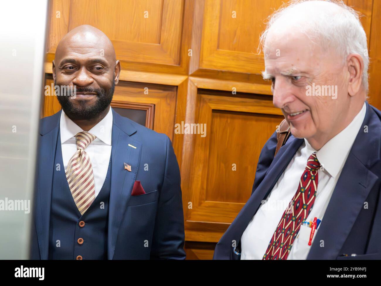 Governor roy barnes hi-res stock photography and images - Alamy