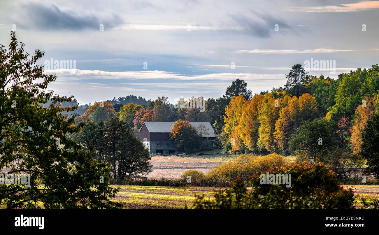 Crisp air hi-res stock photography and images - Alamy