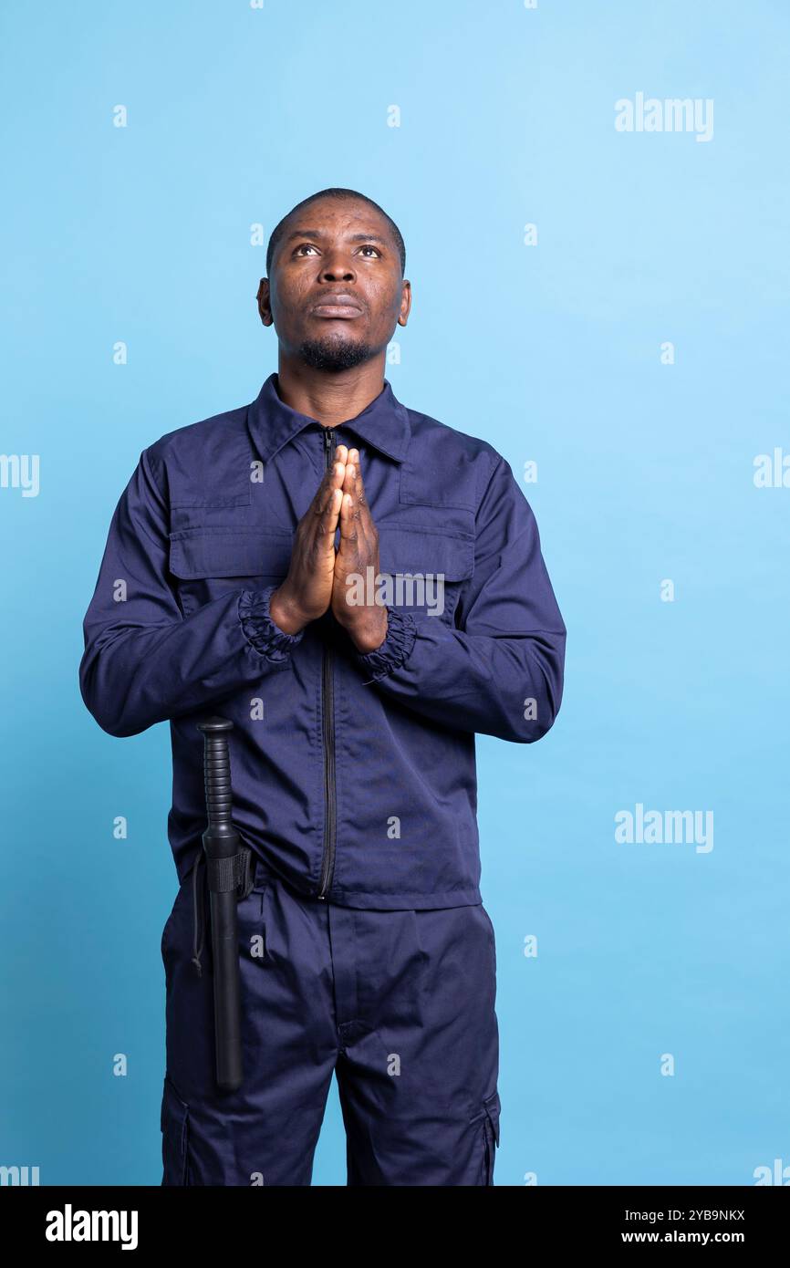 African american guard holding hi-res stock photography and images - Alamy